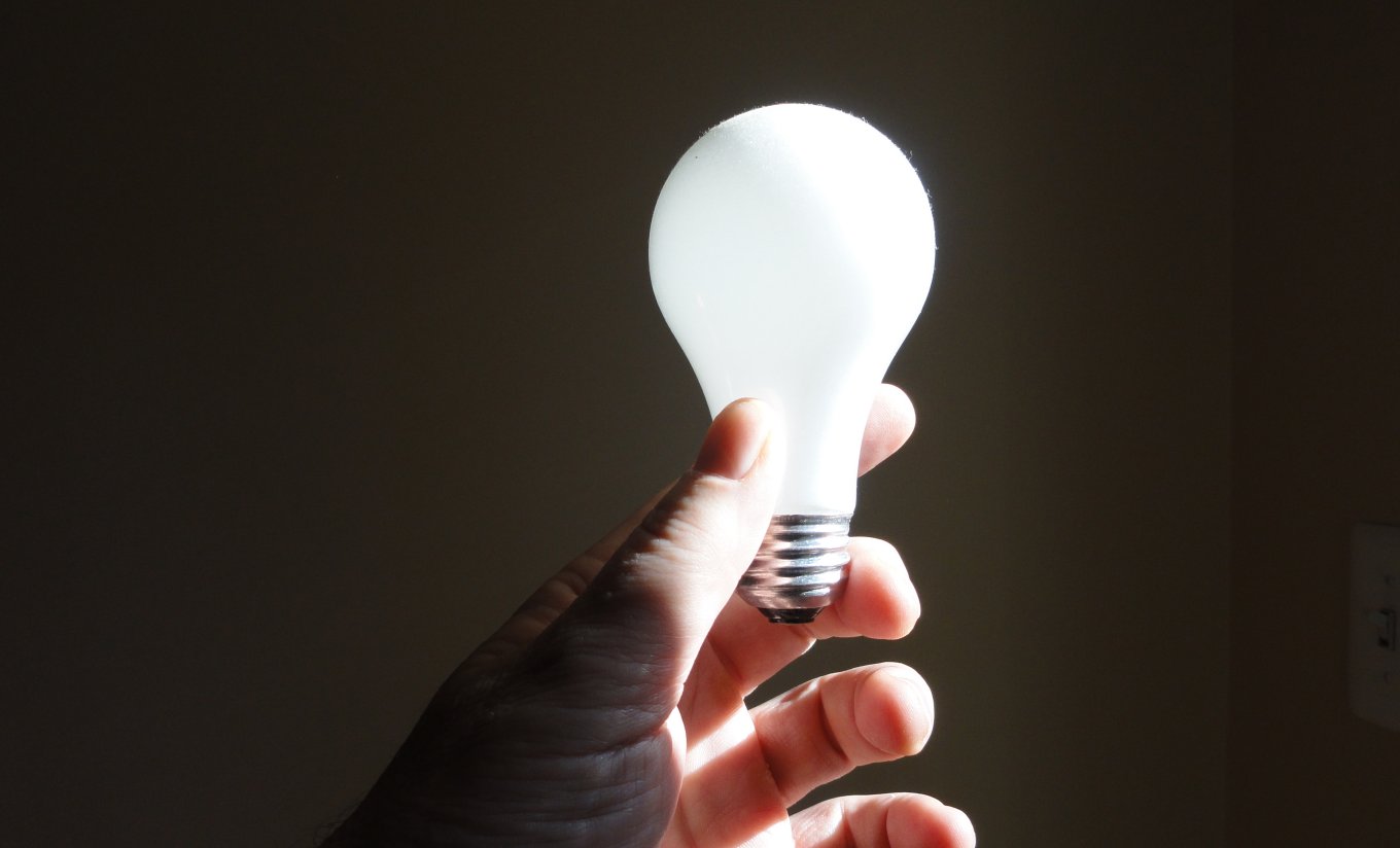 The Light Bulb Goes Off – World-Wide Matel